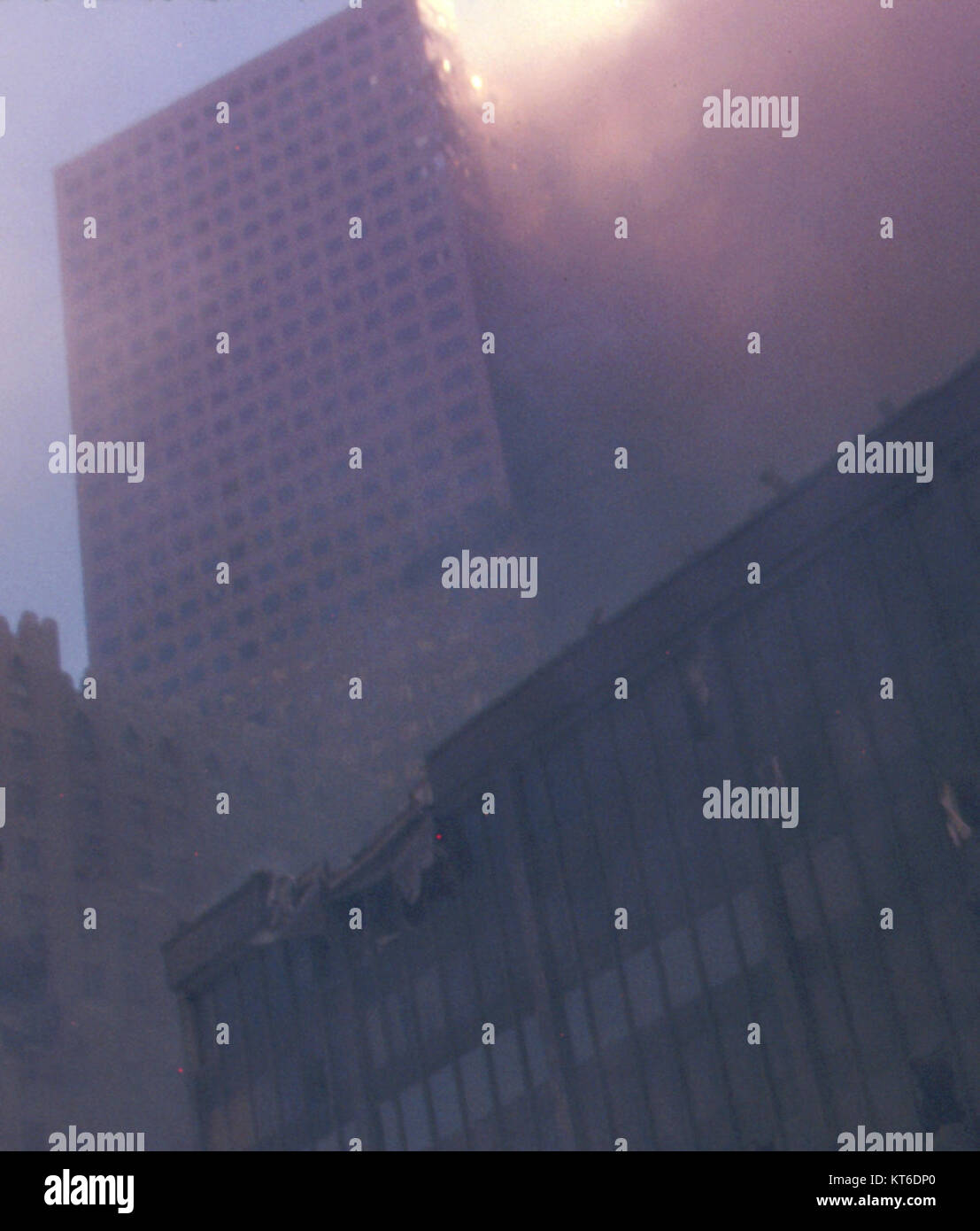 Tower 7 world trade center on fire hi-res stock photography and images ...