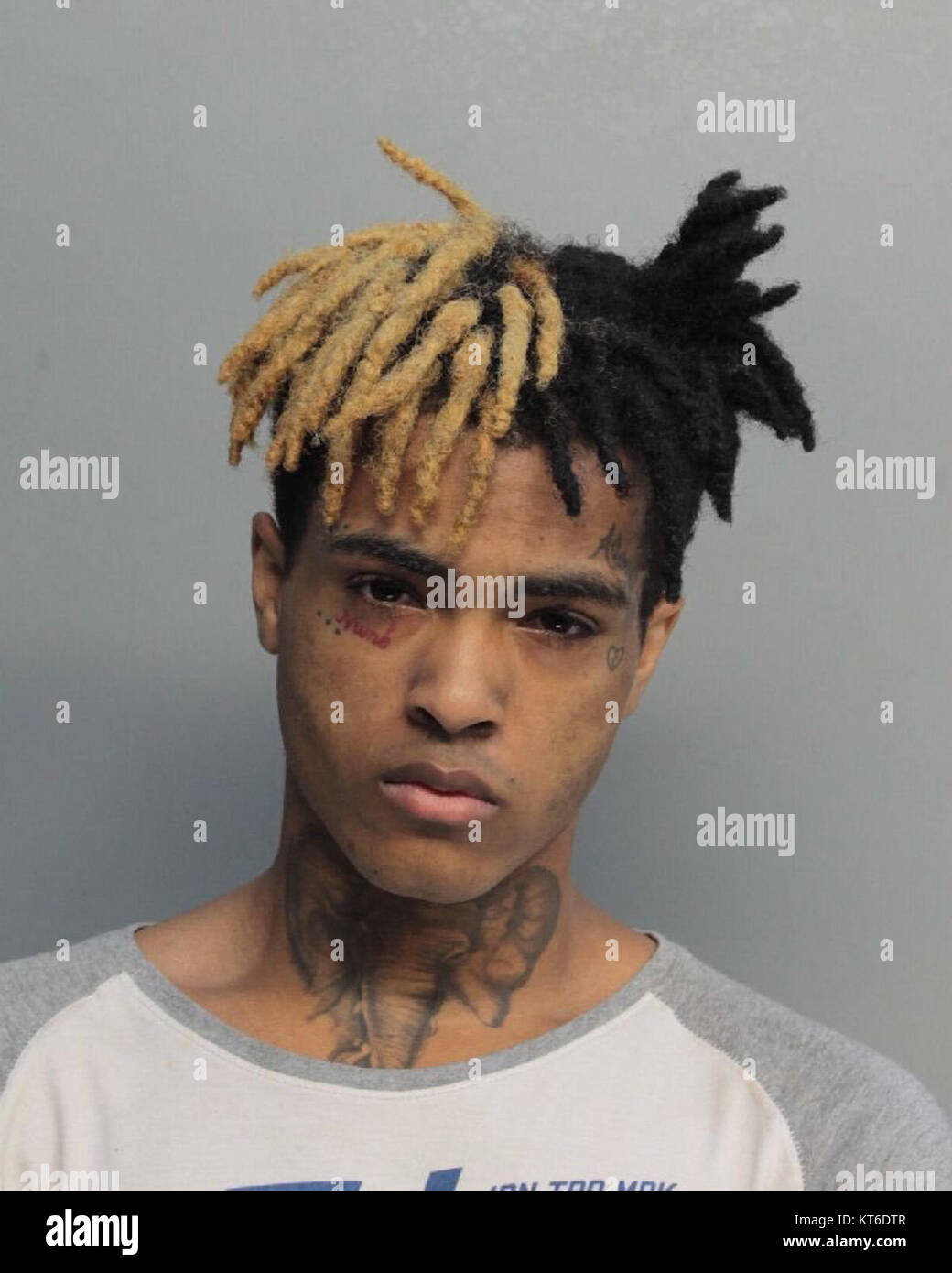 This image shows the late rapper and musician, XXXTentacion, who gained ...