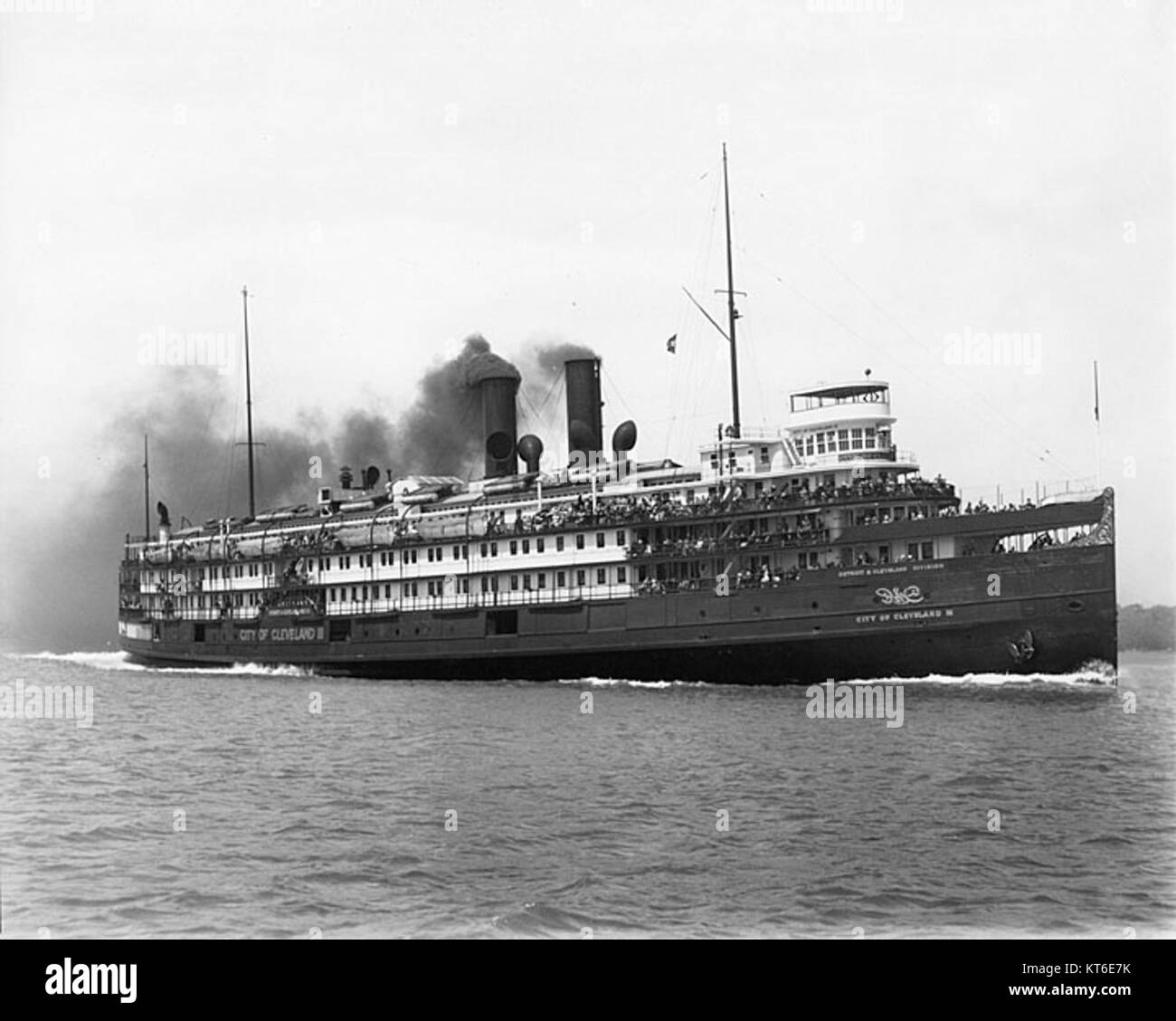 The 'City of Cleveland III' was a sidewheel passenger and freight ...
