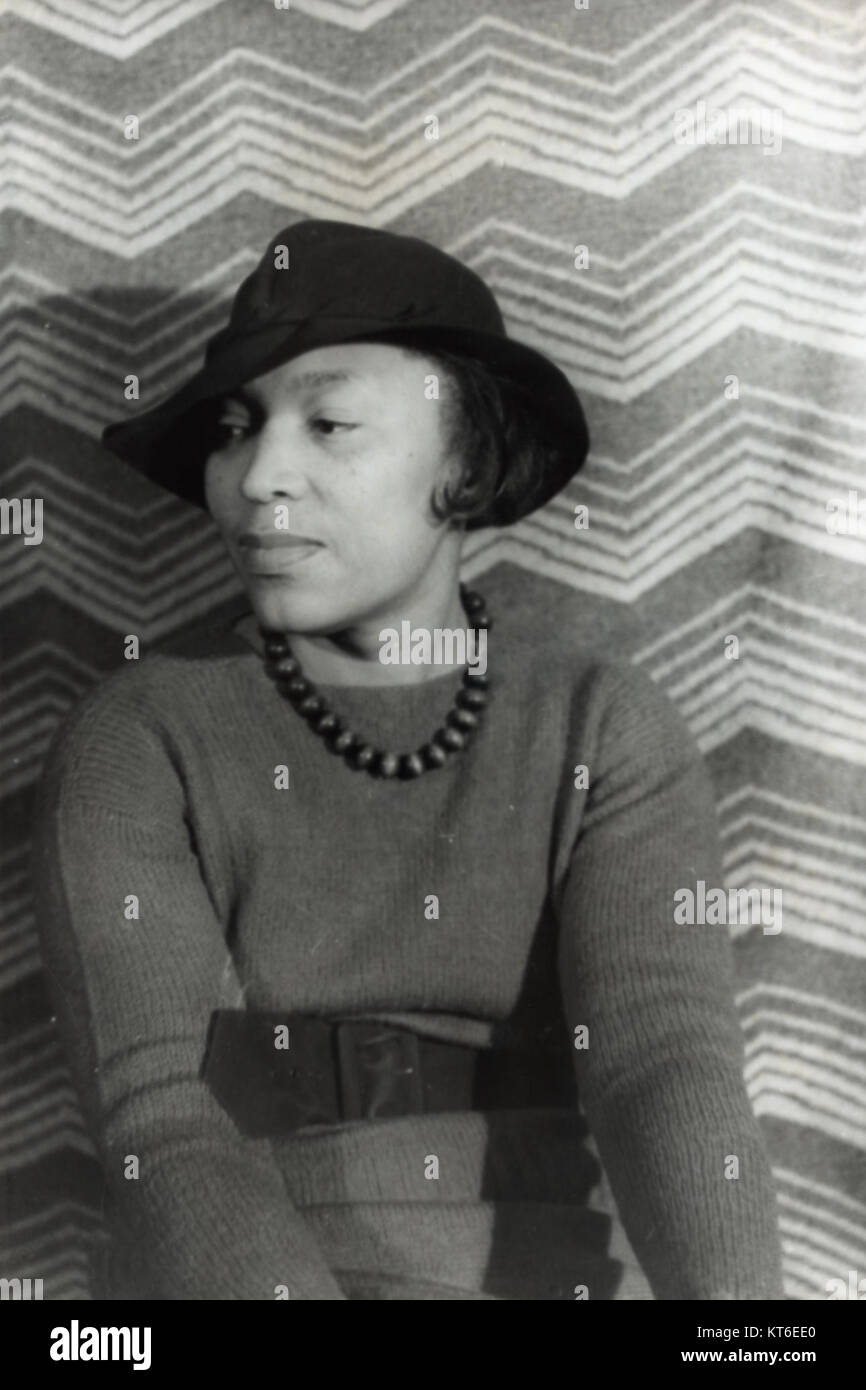 Portrait of Zora Neale Hurston, an influential African American author ...