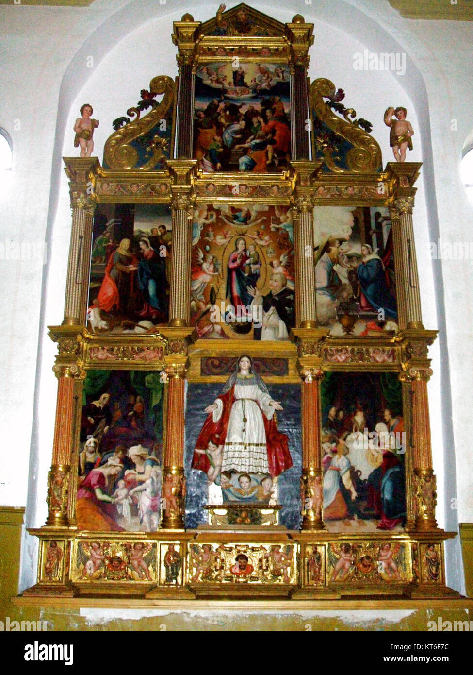 The Iglesia de San Esteban in Arguedas, Navarra, Spain, is a 16th ...