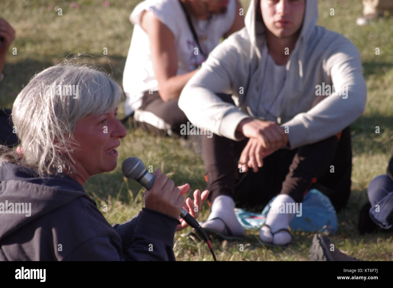 A scene from the film *Argumentando*, a dramatic narrative that ...