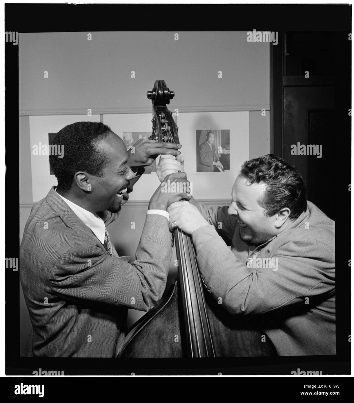 John simmons hi-res stock photography and images - Alamy