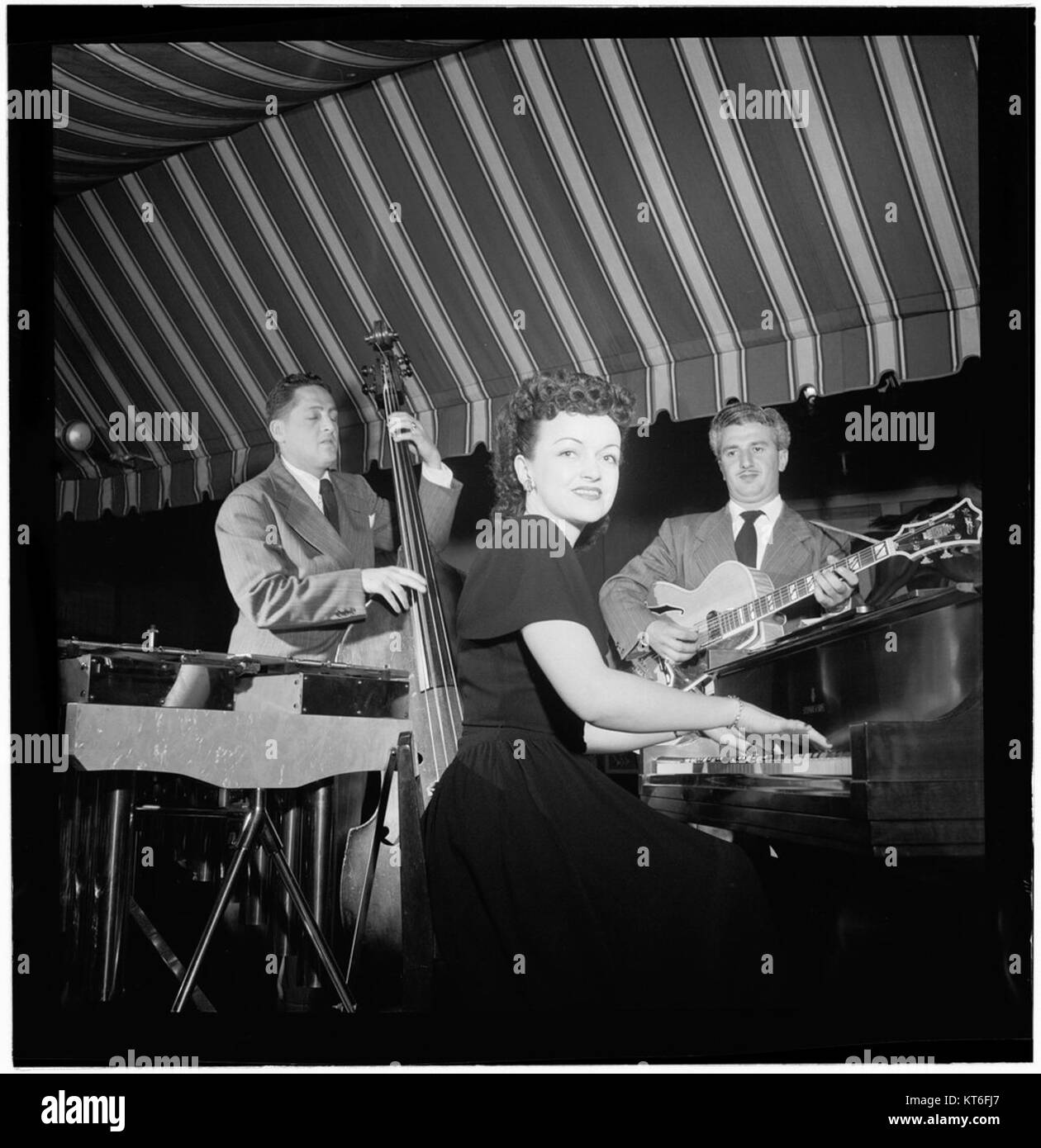 Joe sinacore hi-res stock photography and images - Alamy