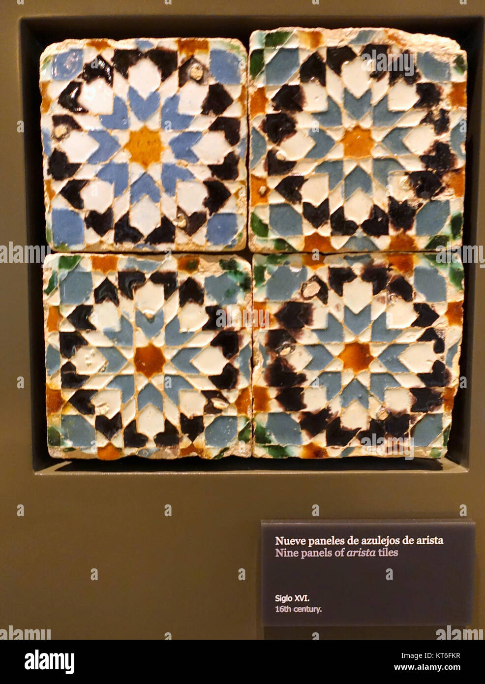Arista tiles from the 16th century, located in the Alcázar of Seville ...