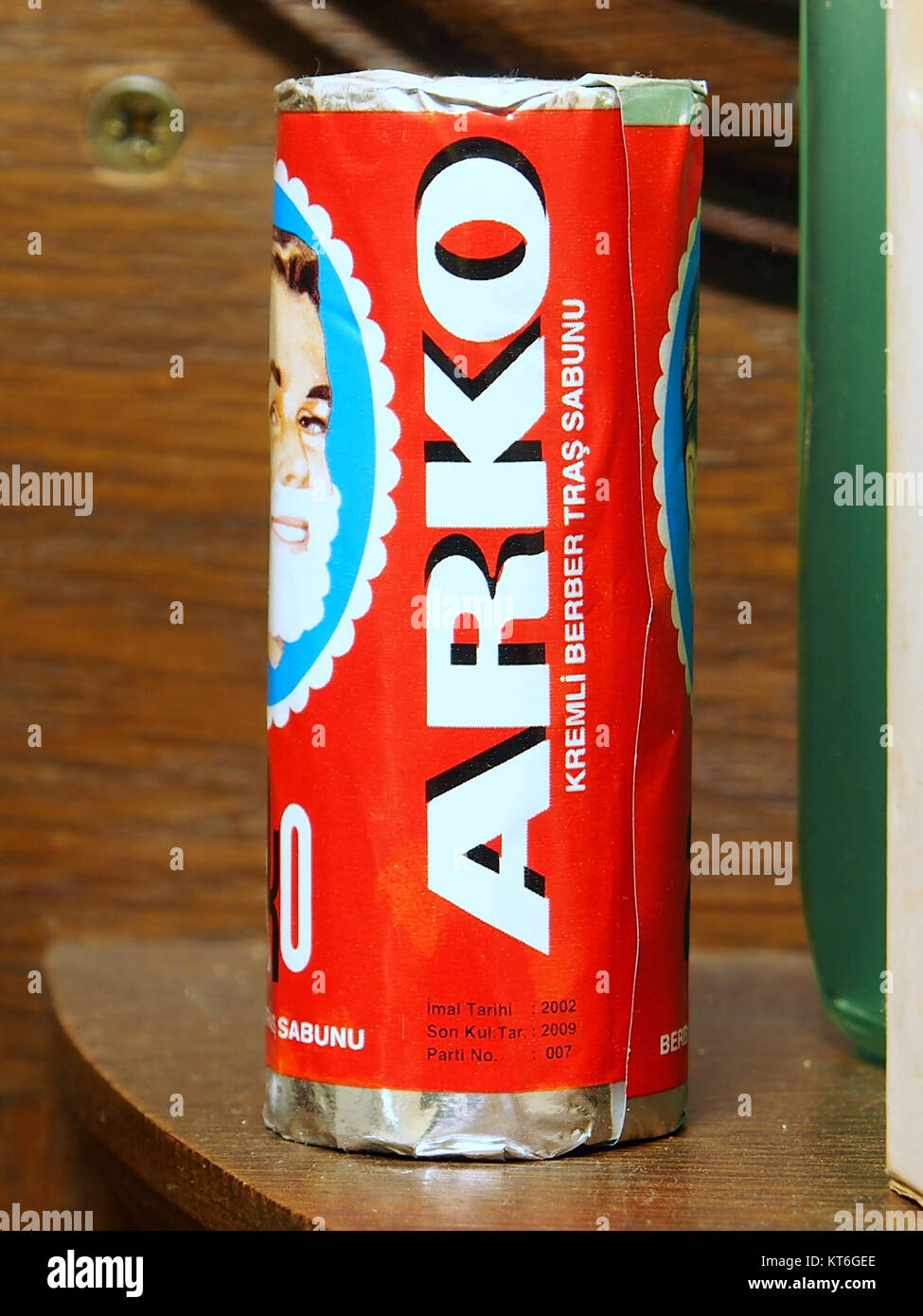 ARKO Kremli Berber Tıraş Sabunu is a traditional Turkish shaving soap ...