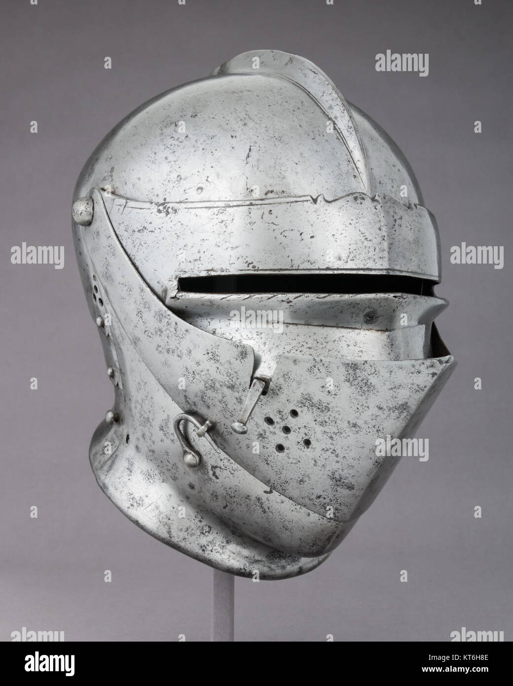 The Armet is a type of medieval helmet with historical significance. It ...