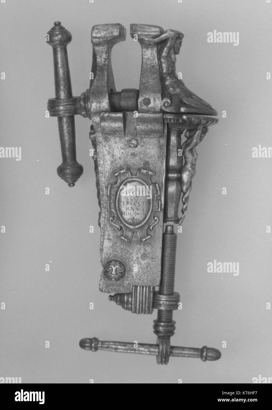 Medieval hand vise hi-res stock photography and images - Alamy