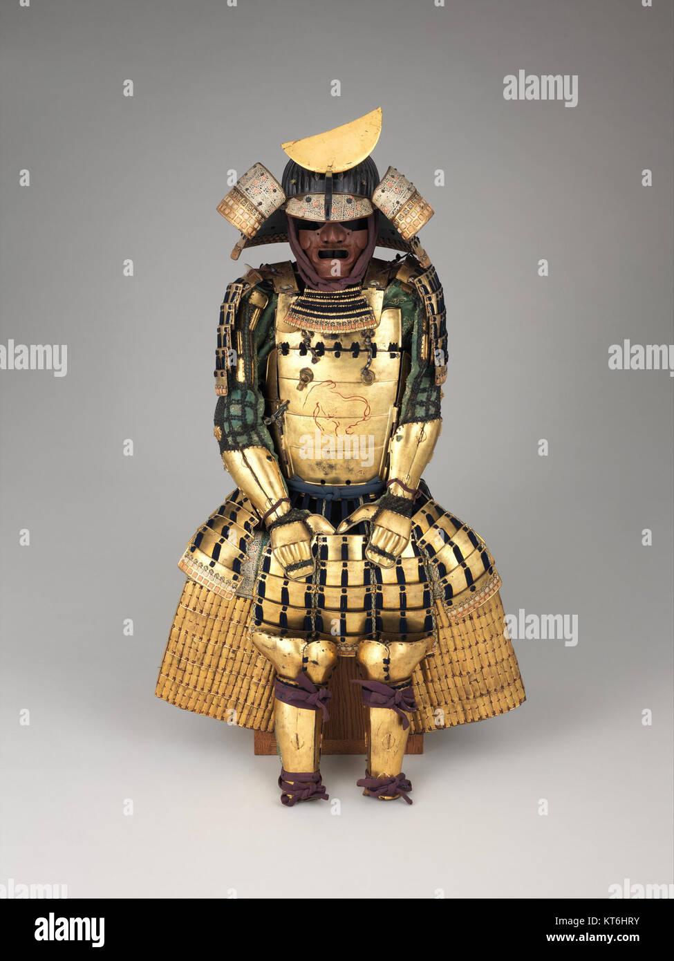 The Gusoku armor, from the MET collection, is a traditional Japanese ...