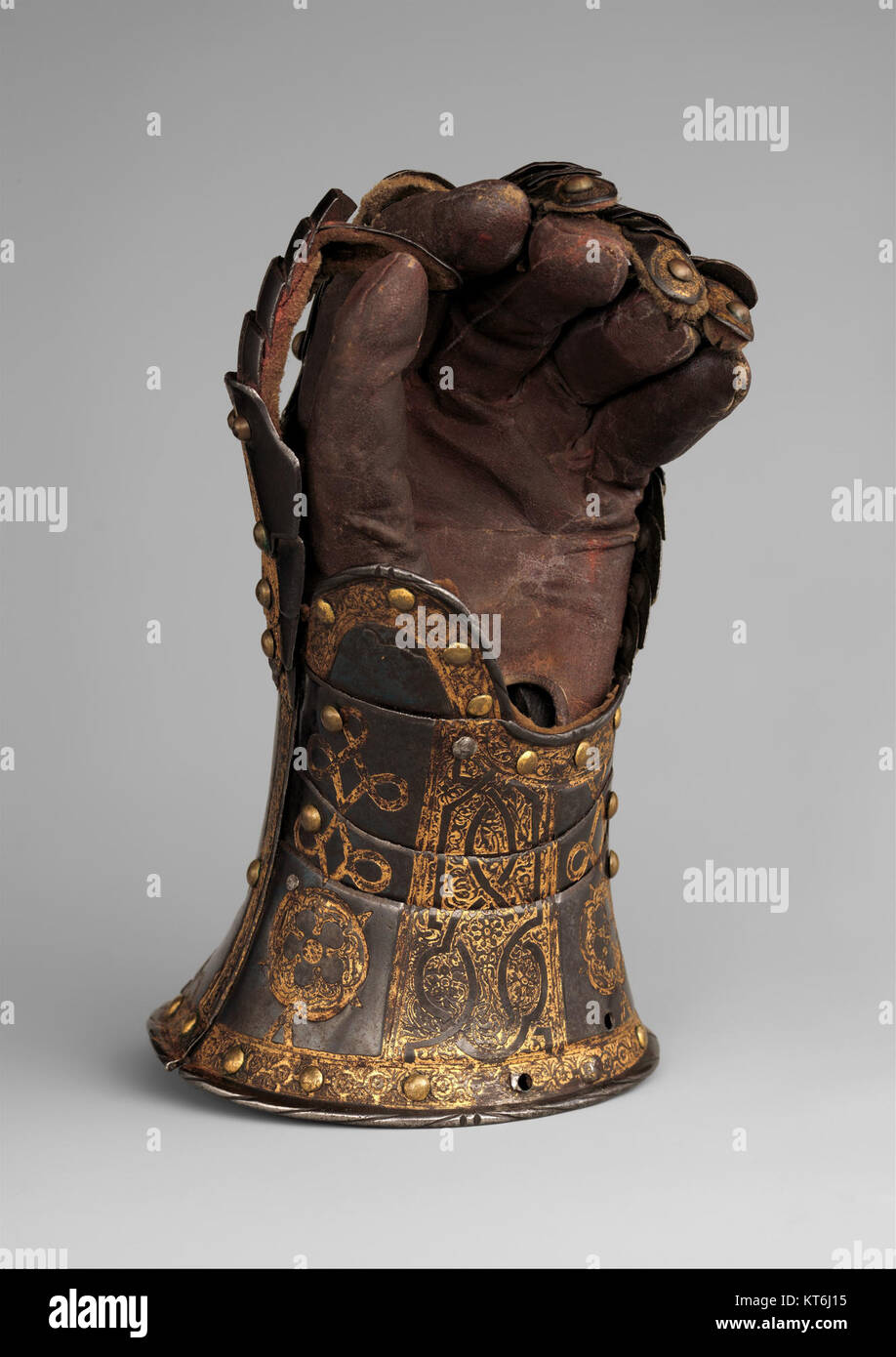 Elizabethan period armor hi-res stock photography and images - Alamy