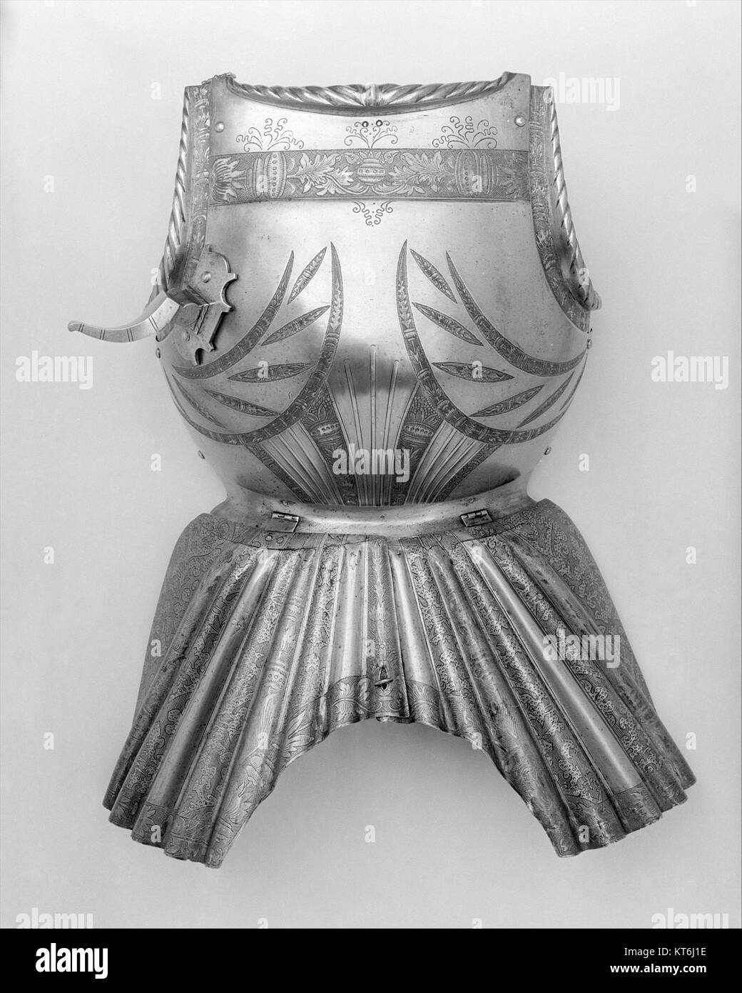 This piece of armor, part of the Metropolitan Museum of Art collection ...