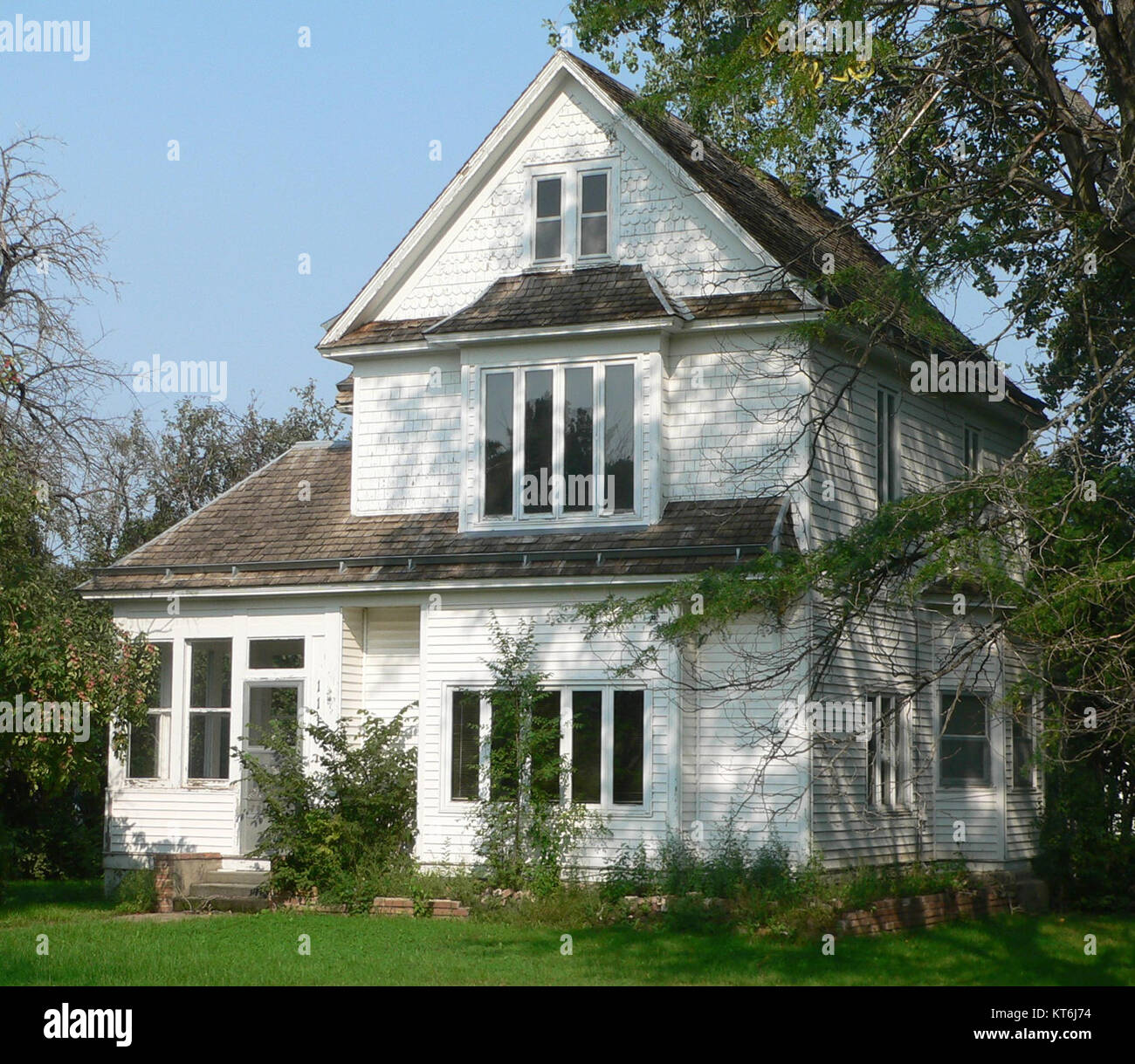 A photograph showcasing 1110 Main St in Armour, South Dakota ...