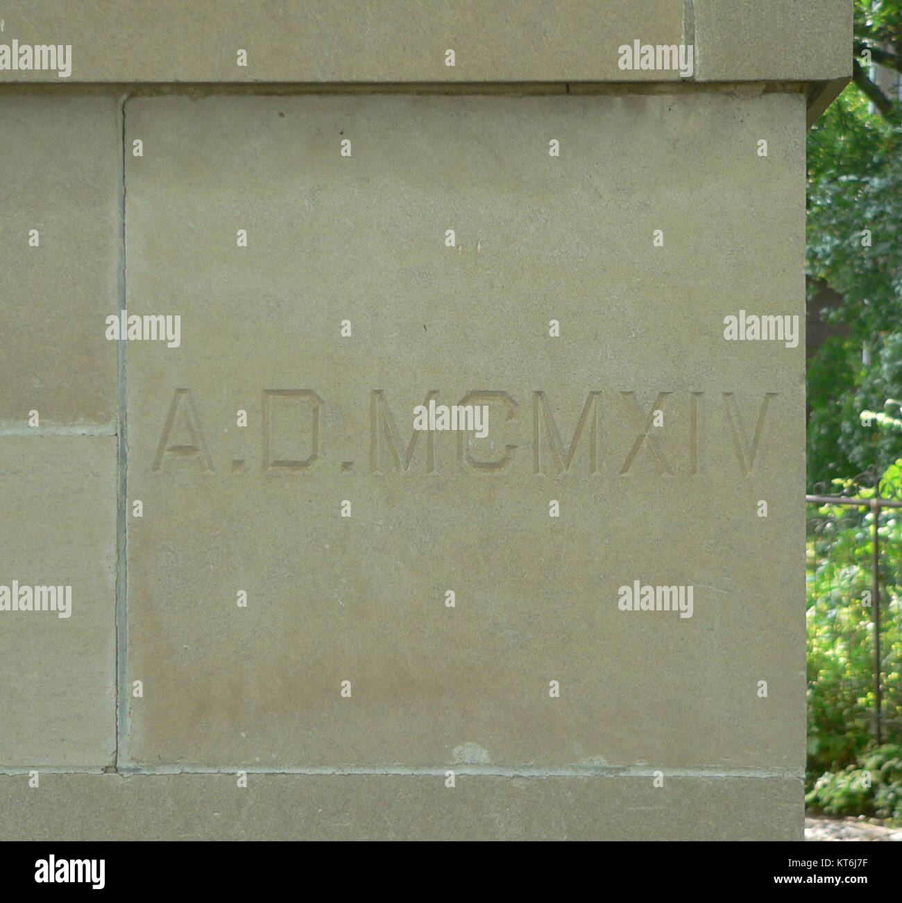 Photograph of the carnegie library hi-res stock photography and images ...