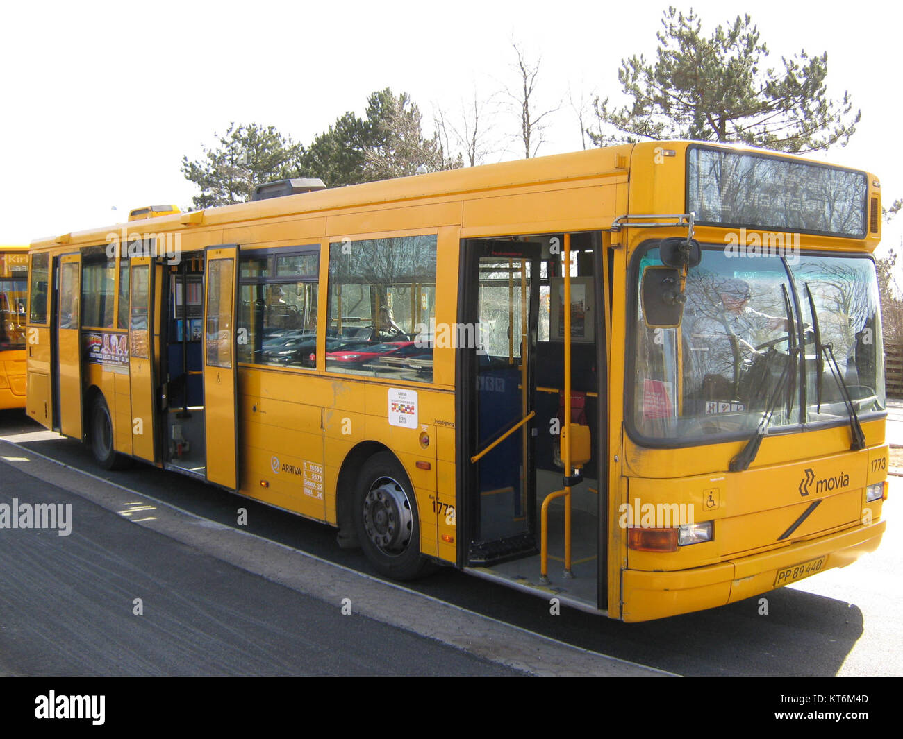 Arriva 1773 152-01 refers to a specific vehicle within the Arriva fleet ...