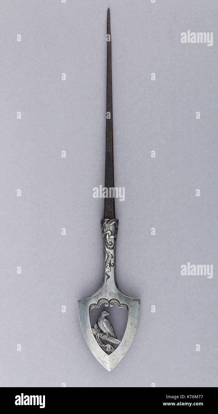 The YanonC493 arrowhead, part of the MET collection (32.75.335 ...