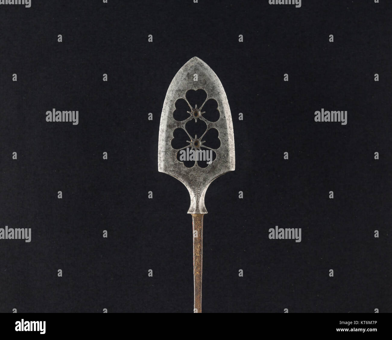 The Arrowhead (YanonC493) is a Native American artifact, significant ...