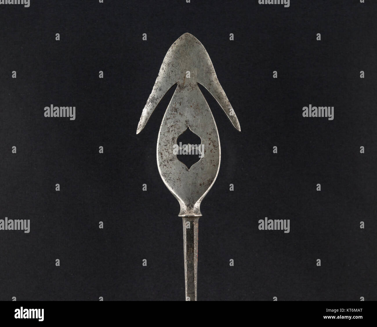 Arrowhead is an artifact identified as YanonC493, part of the ...