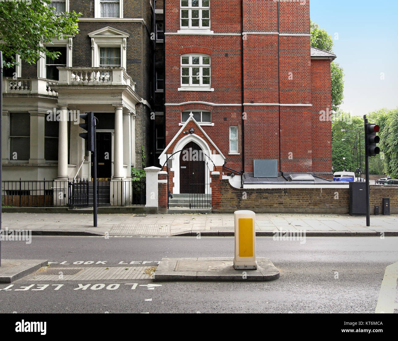 Victorian architecture residential houses on London street Stock Photo ...