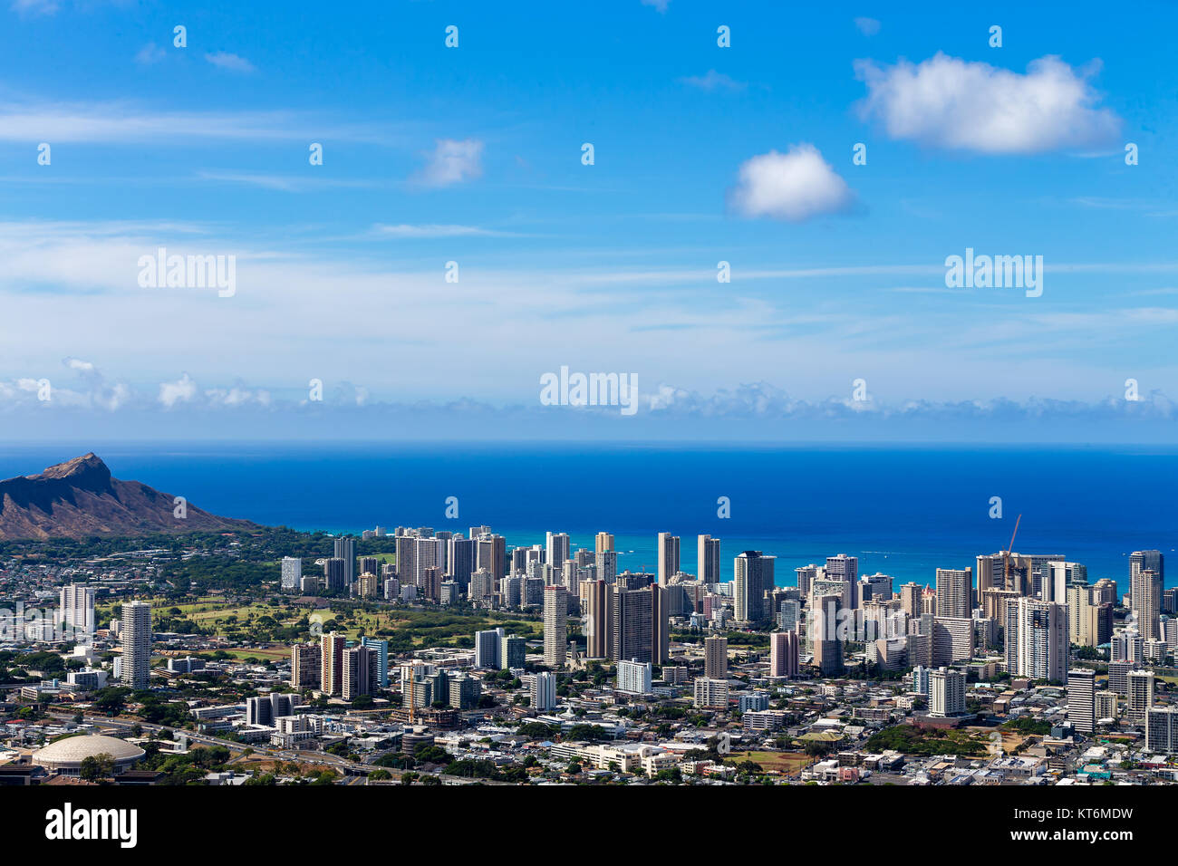 Scenic elevated view high-rise buildings of Waikiki, Honolulu, Hawaii ...