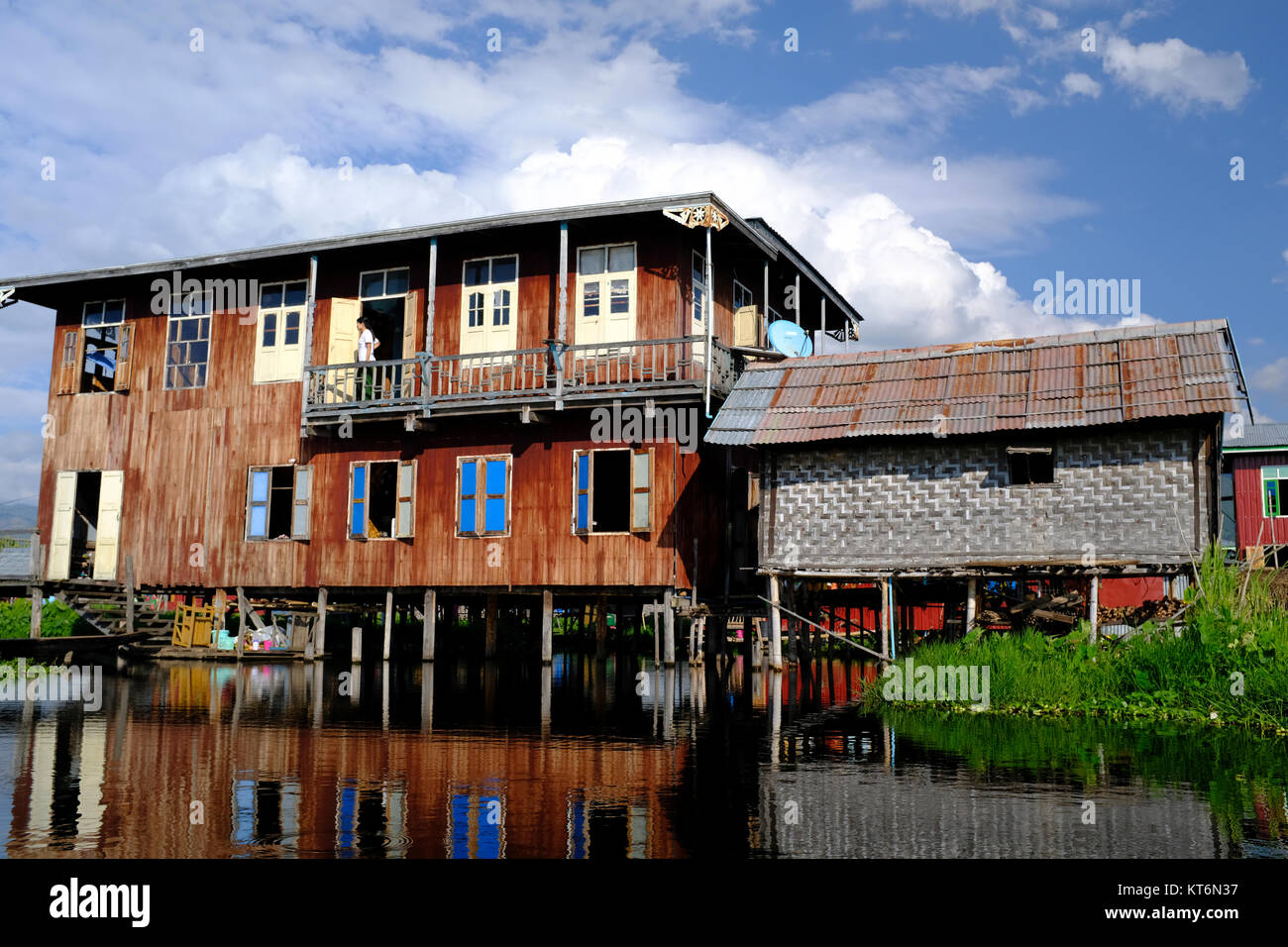 Floating village in Inle Lake, Myanmar Stock Photo - Alamy