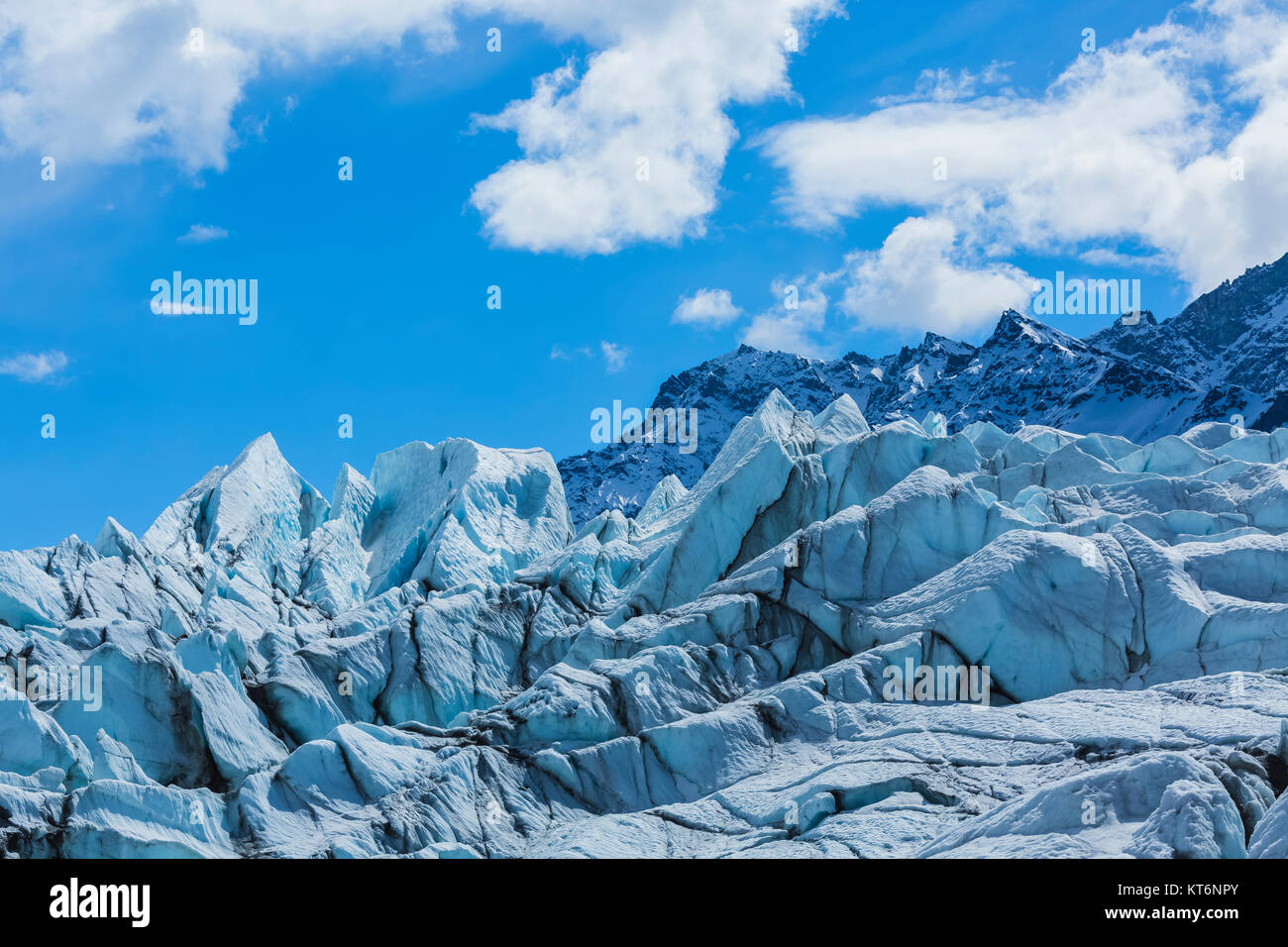 Jumbled ice hi-res stock photography and images - Alamy