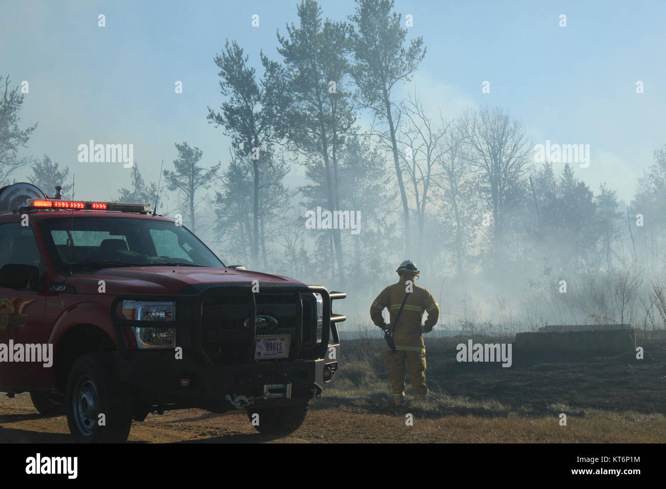 Firefighter Forrest Lefler oversees a prescribed burn Nov. 30, 2017, at ...