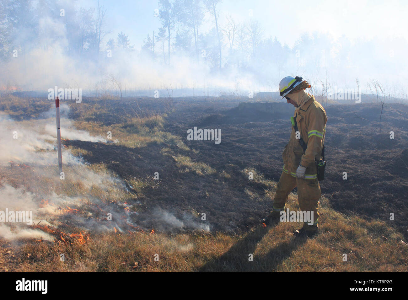 Firefighter Forrest Lefler oversees a prescribed burn Nov. 30, 2017, at ...