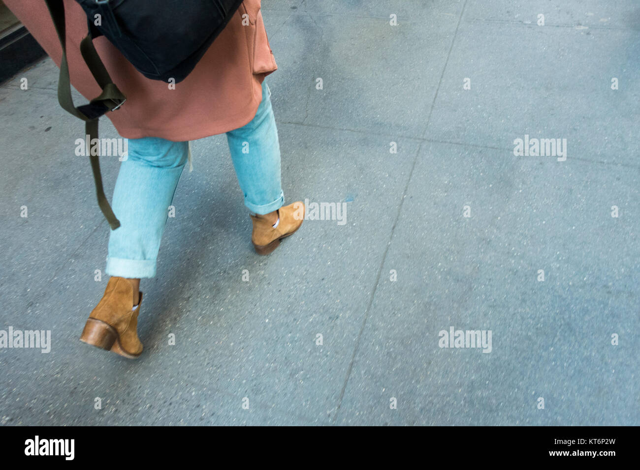 walking, step by step, fashion. sidewalk, walkway Stock Photo - Alamy