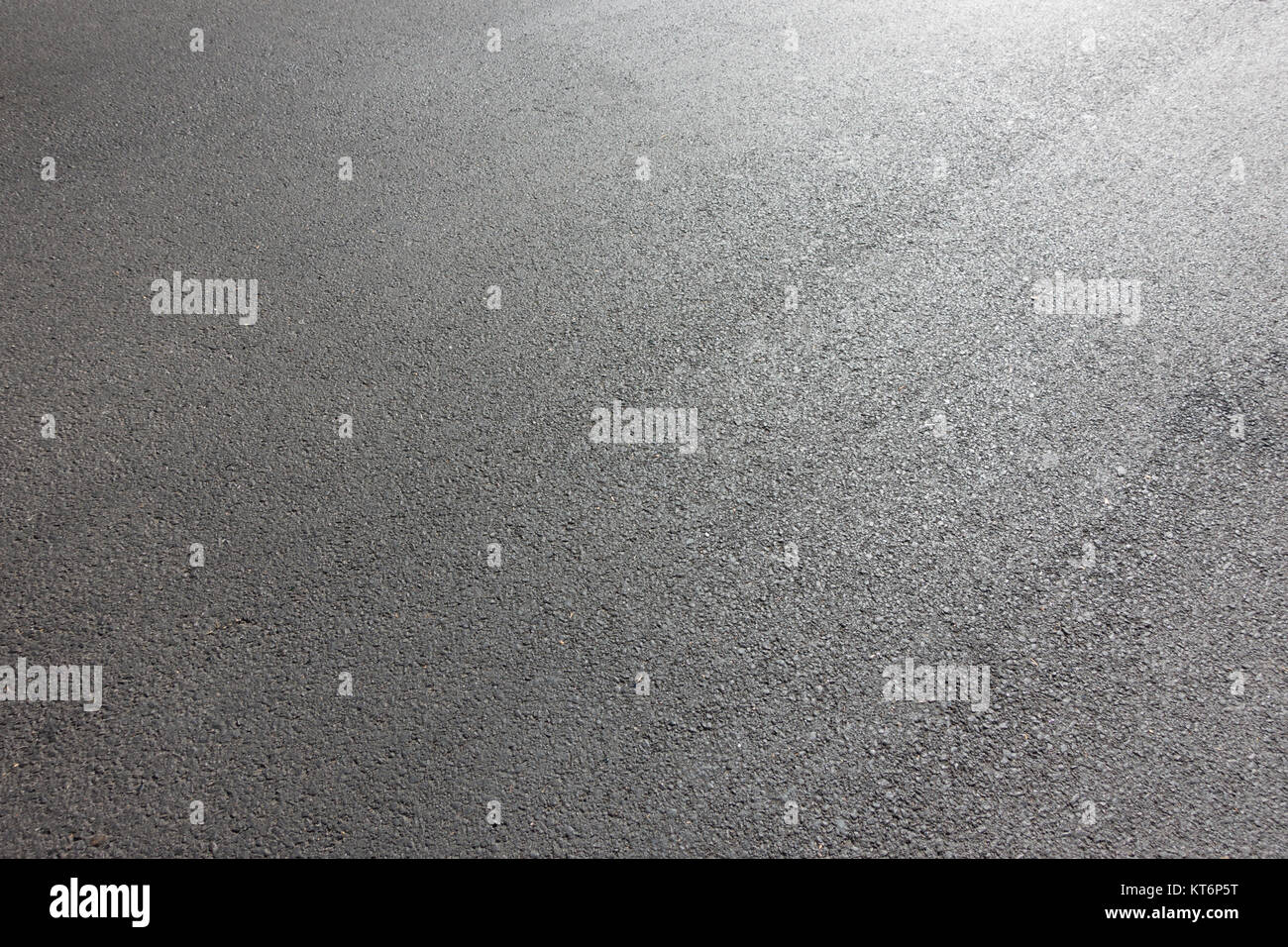 tarmac street blacktop Stock Photo - Alamy