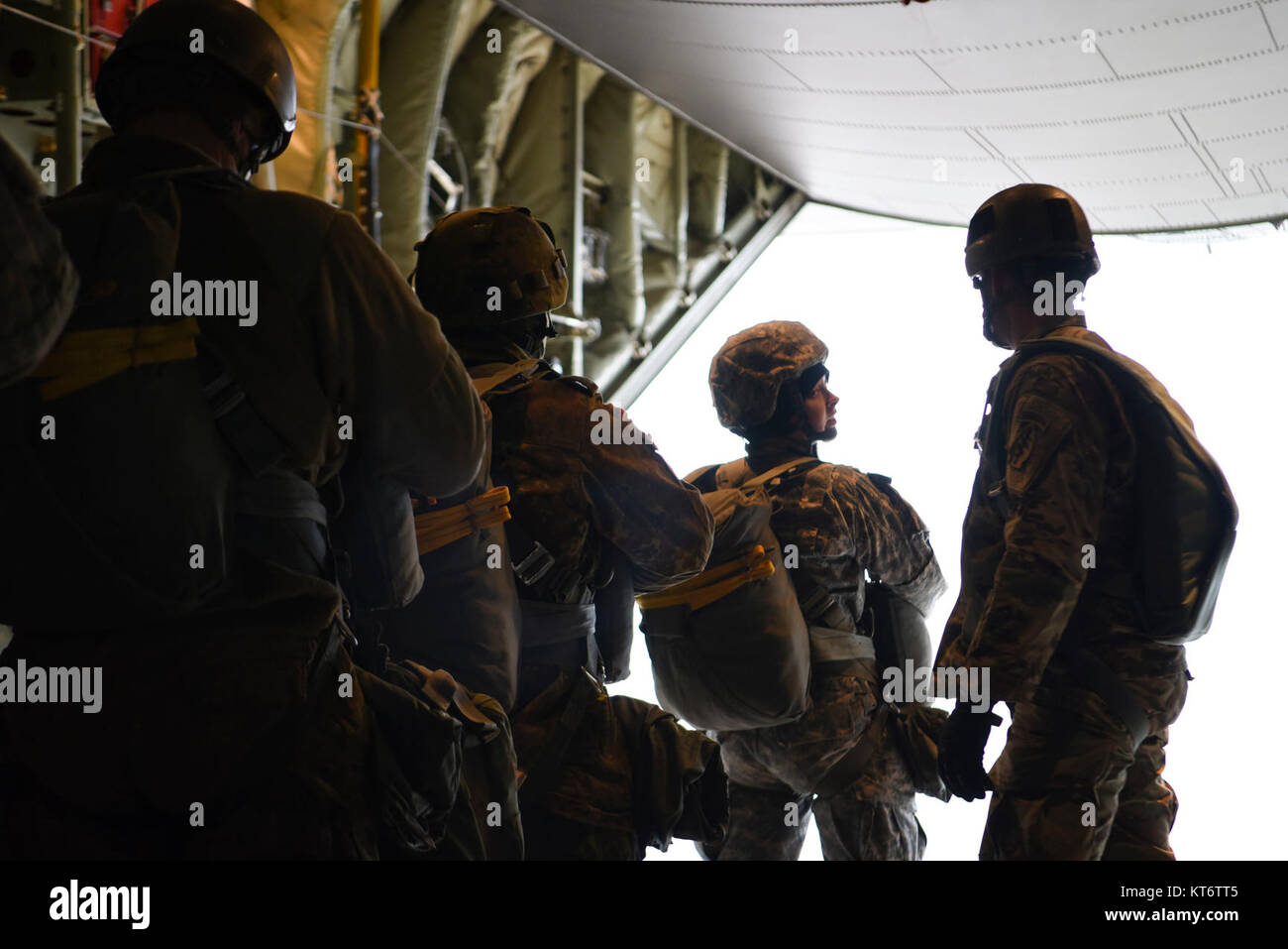 German jumpmaster hi-res stock photography and images - Alamy