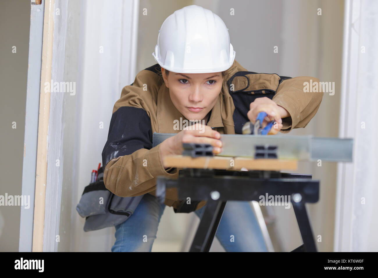 Female carpenter at work on saw bench Stock Photo - Alamy