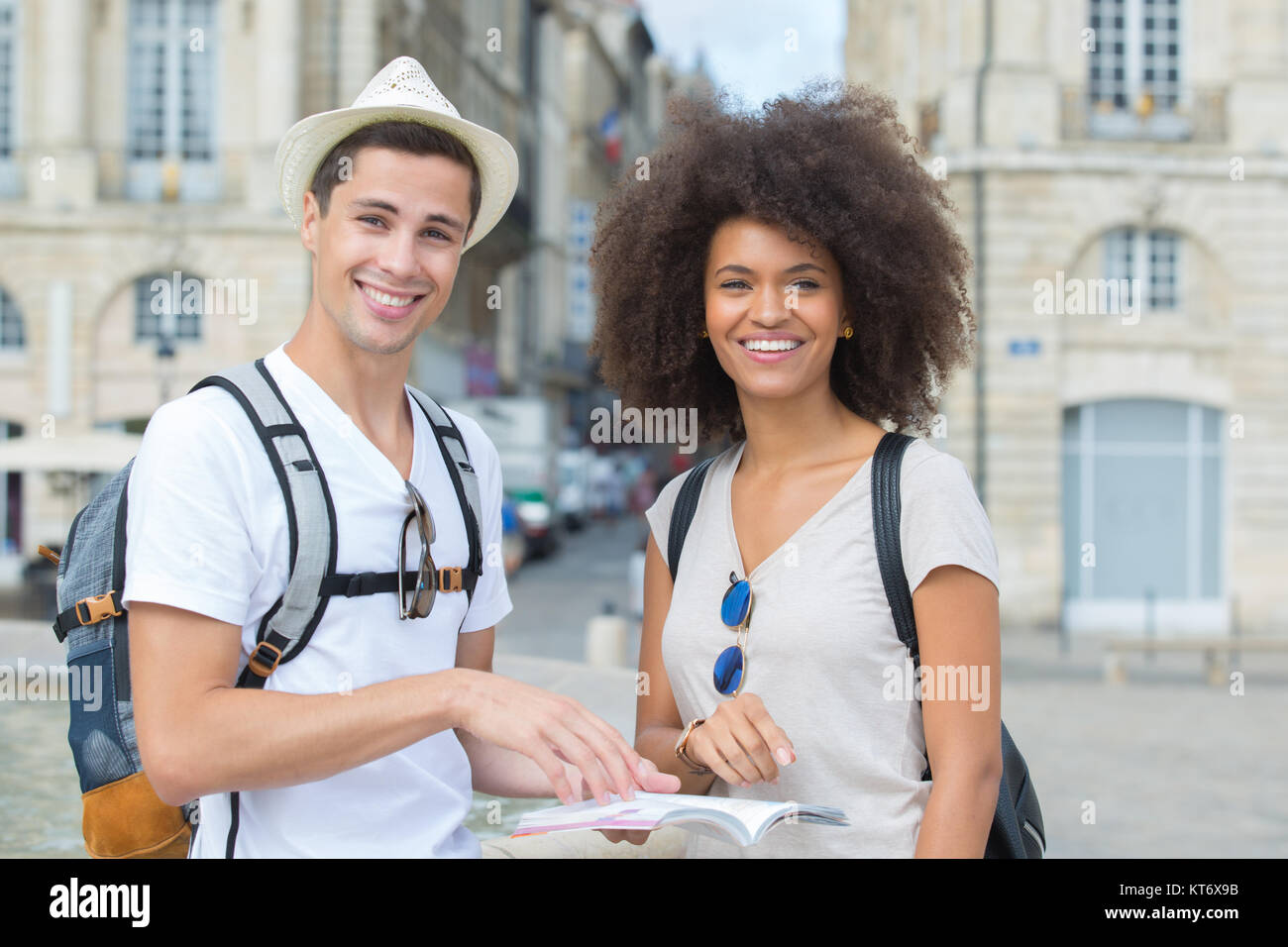 Budget backpackers backpack hi-res stock photography and images - Alamy