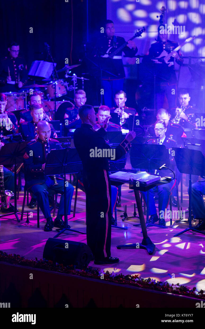 The 2nd Marine Division (2d MARDIV) commanding general, Maj. Gen. John ...