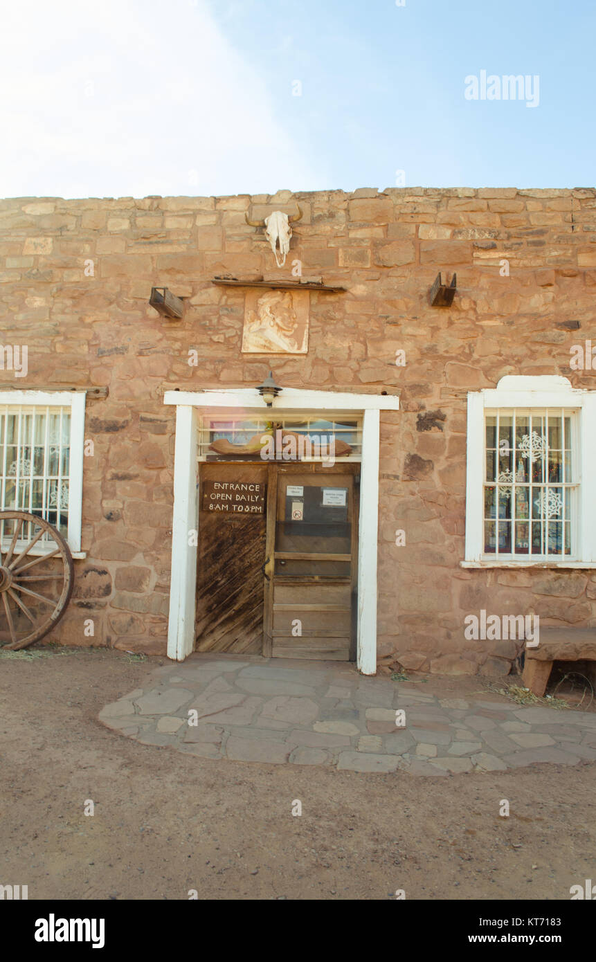 Navajo rugs hi-res stock photography and images - Alamy