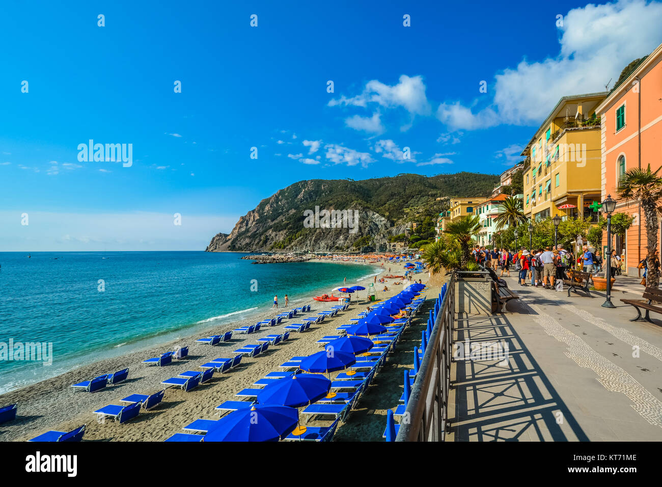 The wide sandy beach at Monterosso Al Mare, Cinque Terre Italy with ...
