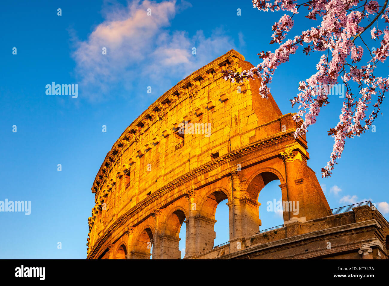 Blue sky over colosseum hi-res stock photography and images - Alamy