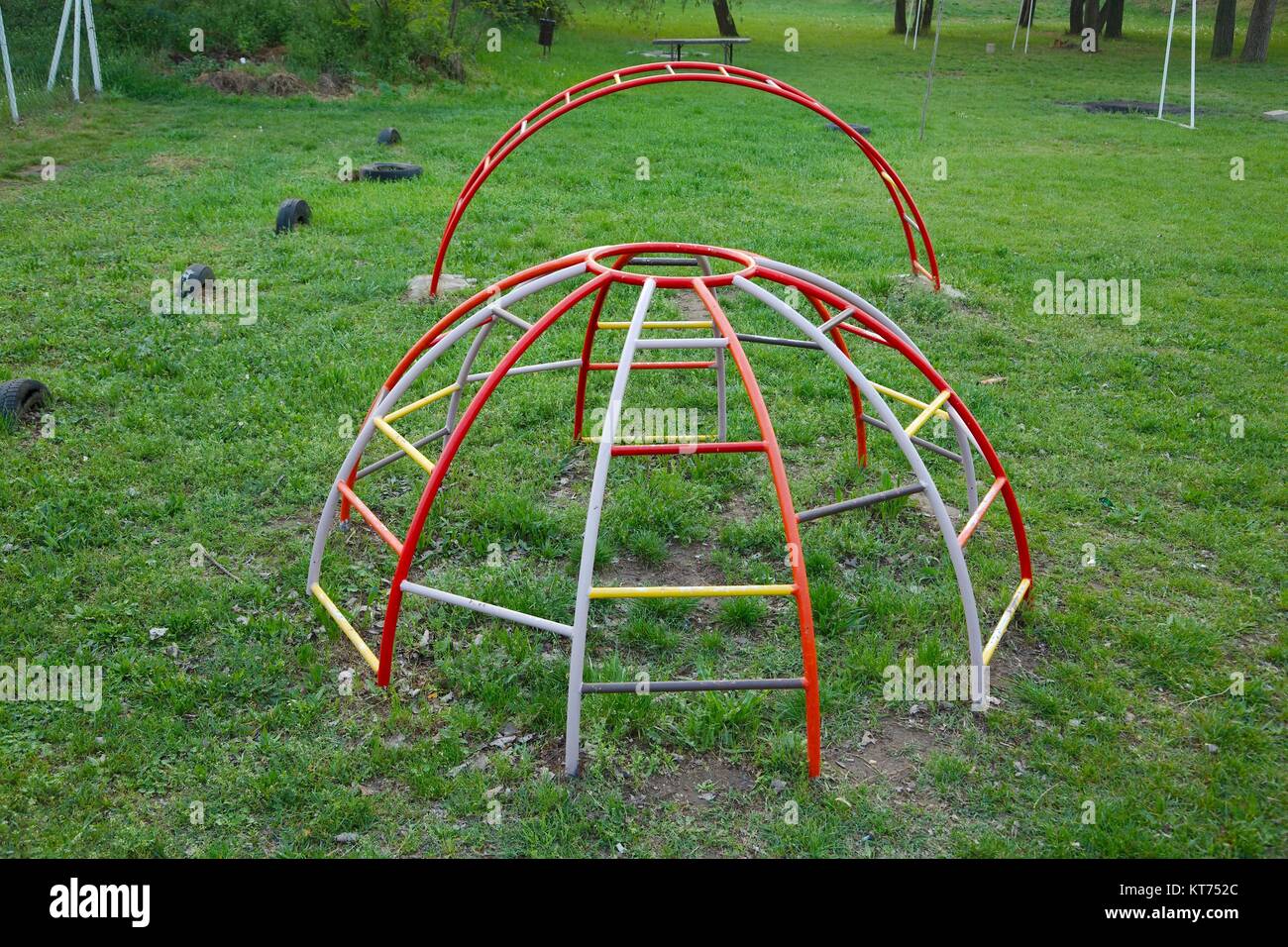 Vintage monkey bars hi-res stock photography and images - Alamy