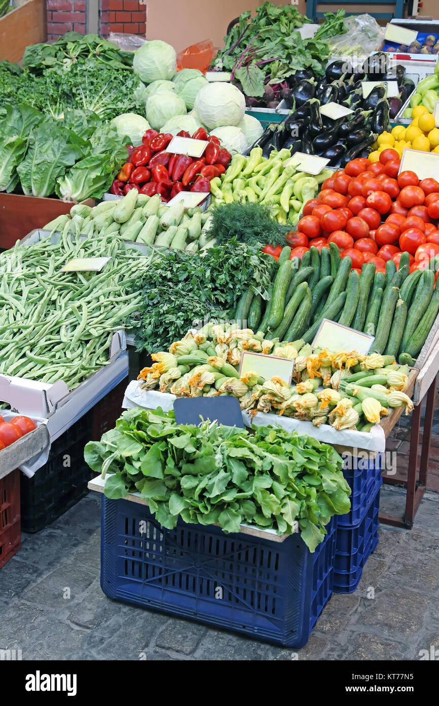 Fresh vegetables stall Stock Photo - Alamy