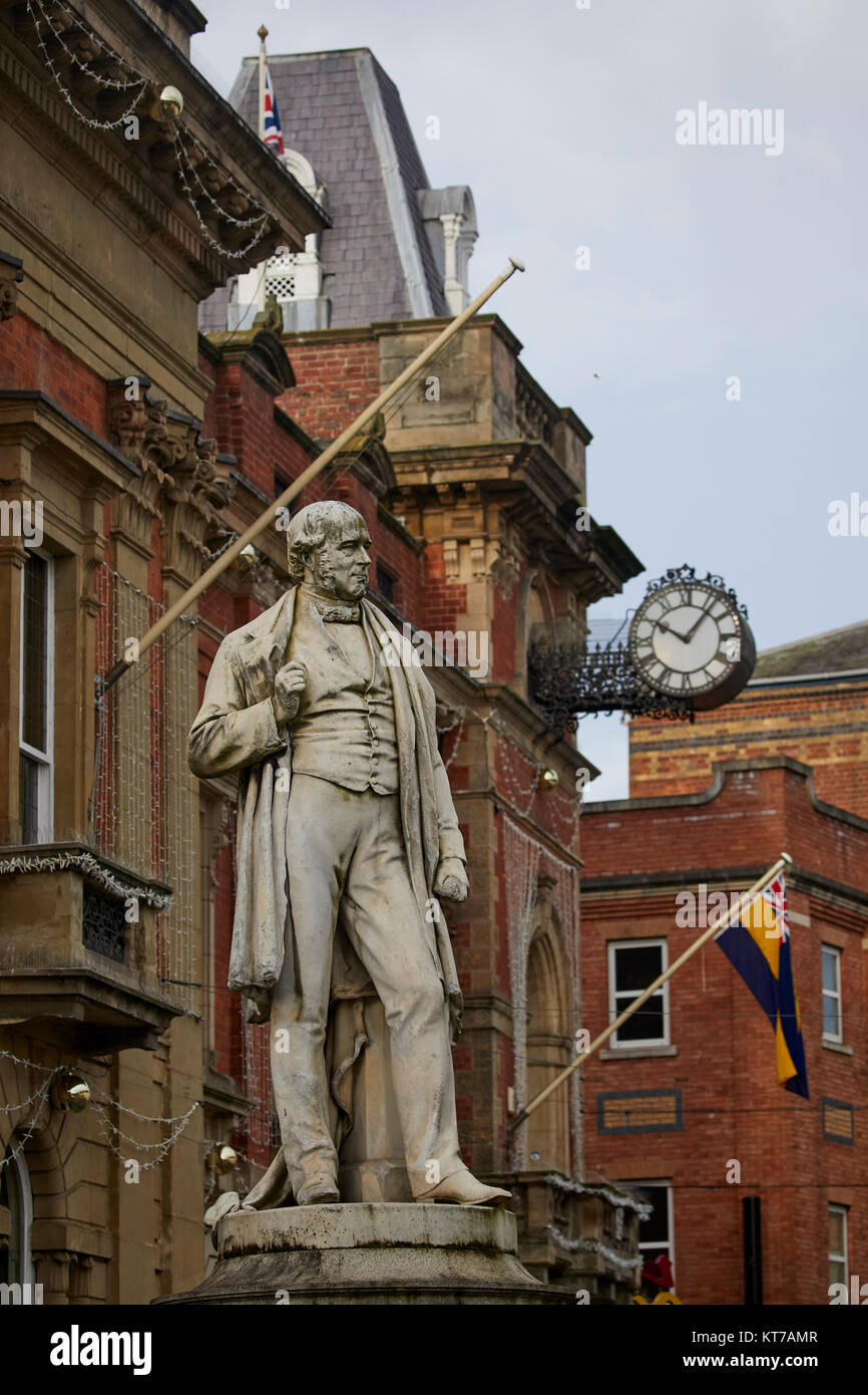 Kidderminster town hall on Vicar Street , Worcestershire, the the heart ...