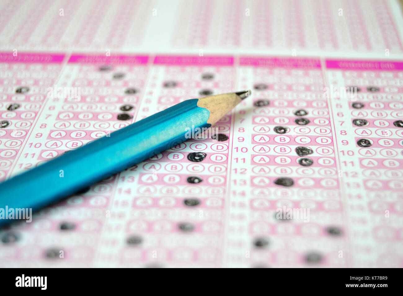 Blank optical exam paper hi-res stock photography and images - Alamy