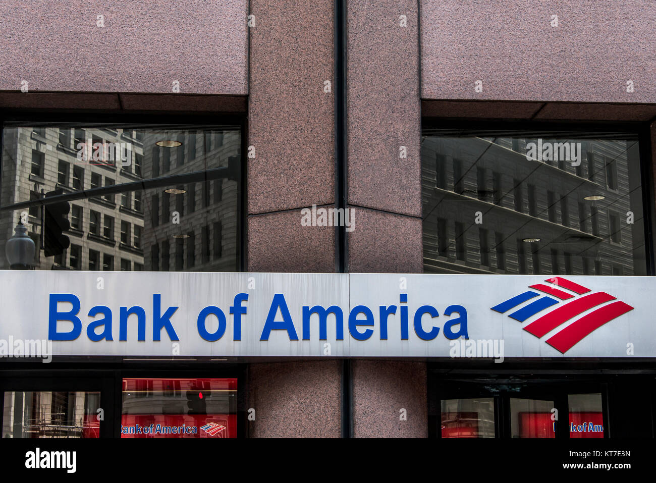 American multinational financial services company hi-res stock ...