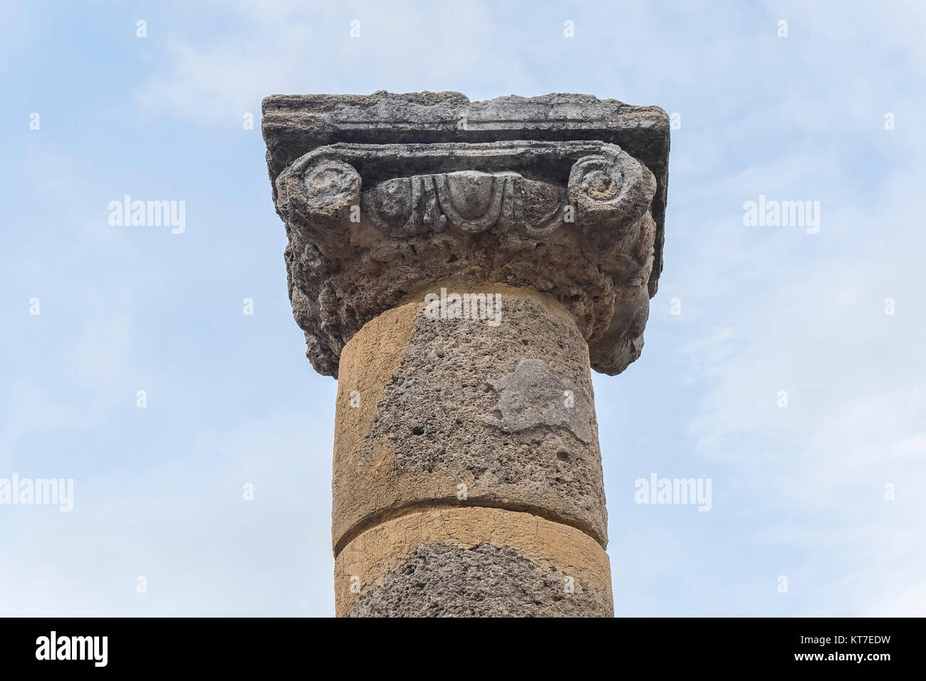 Ruins of a Roman city, column Stock Photo - Alamy