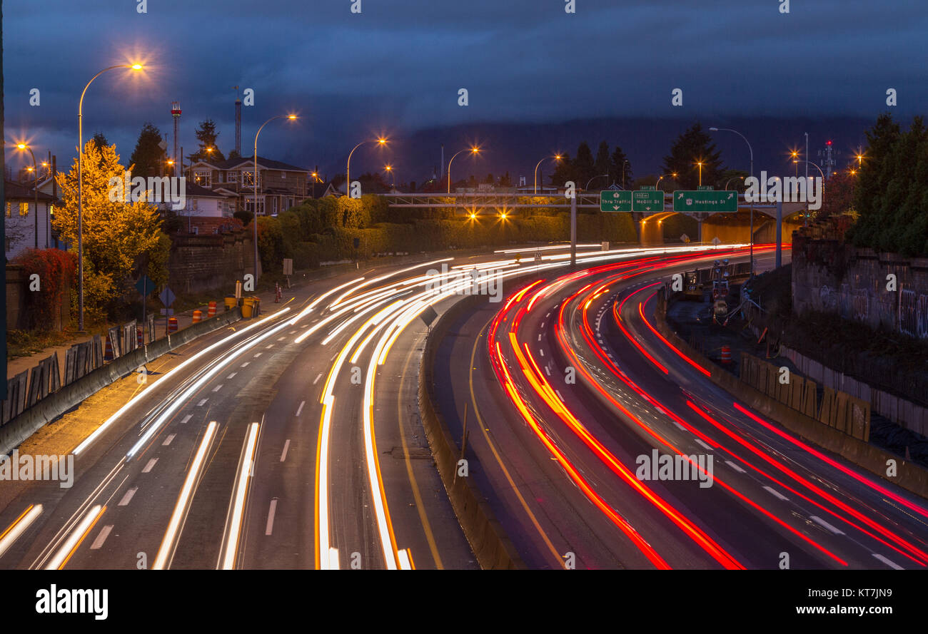long exposure shot of highway traffic at night Stock Photo - Alamy