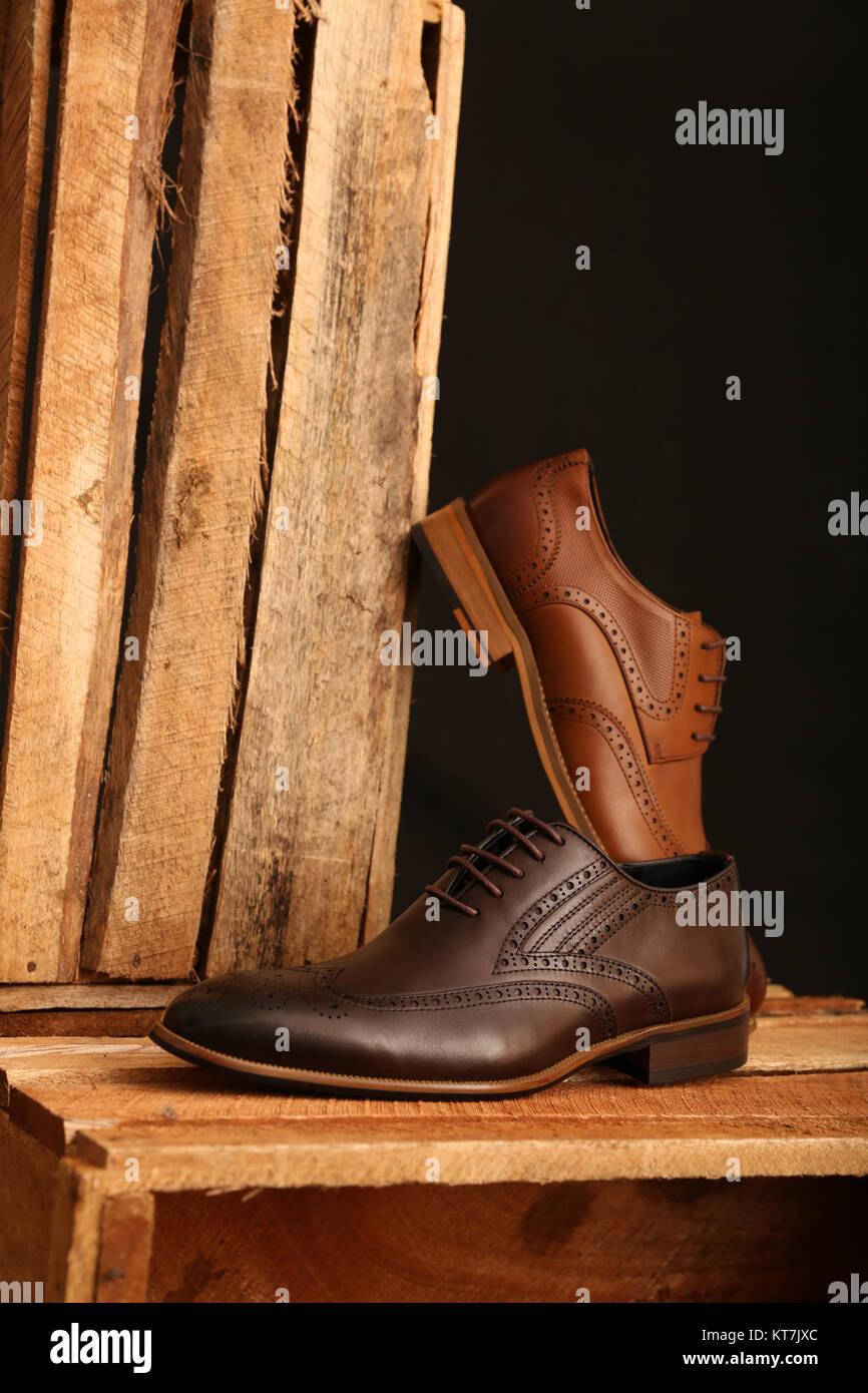 Dress shoes and boxes hi-res stock photography and images - Alamy
