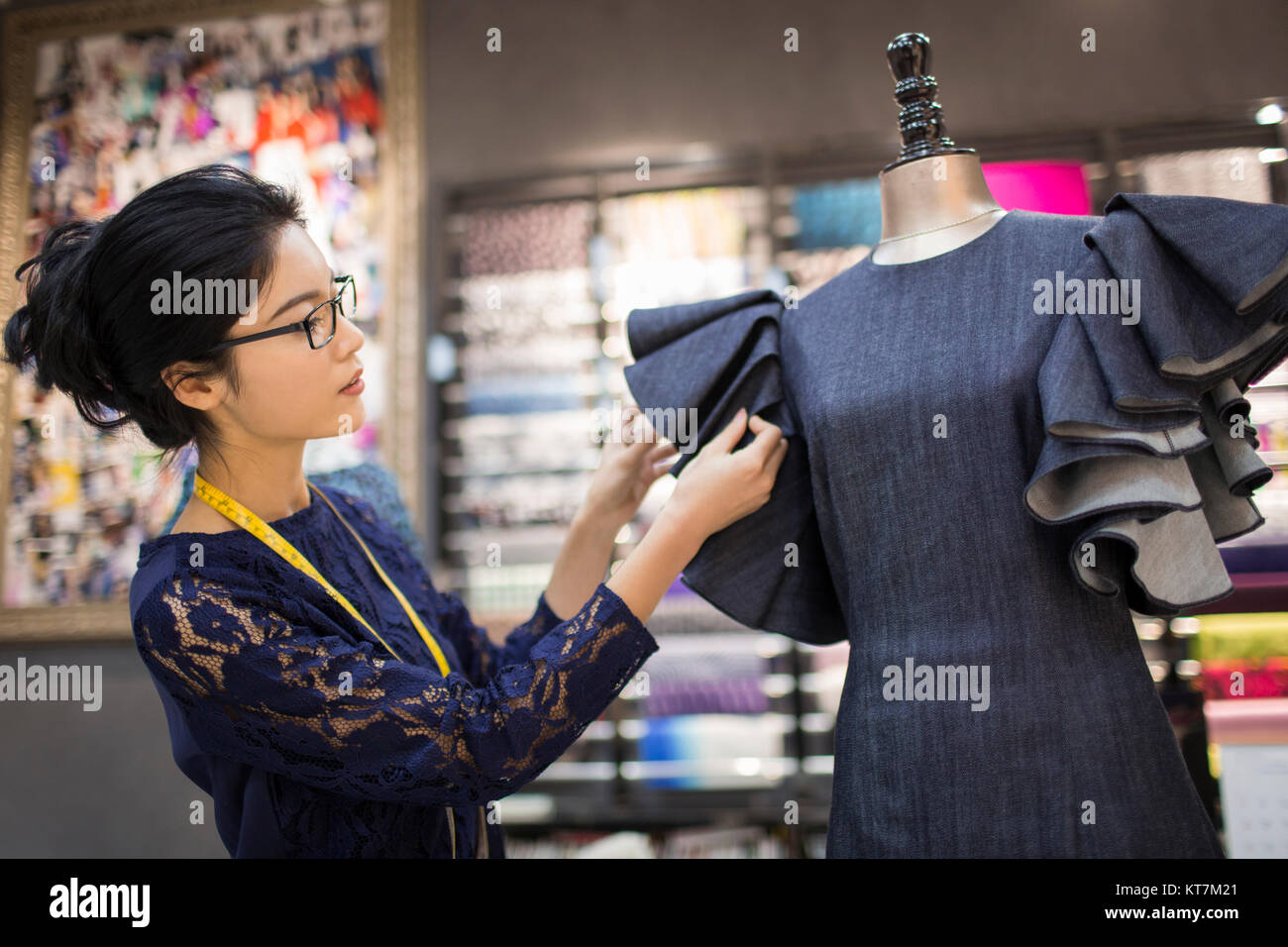 Chinese fashion designer model hi-res stock photography and images - Alamy