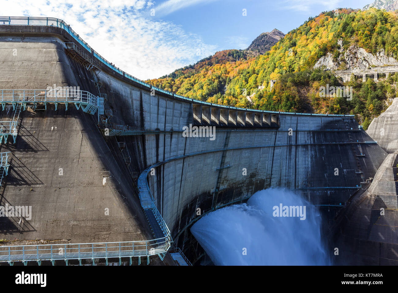 Kurobe valley japan hi-res stock photography and images - Alamy