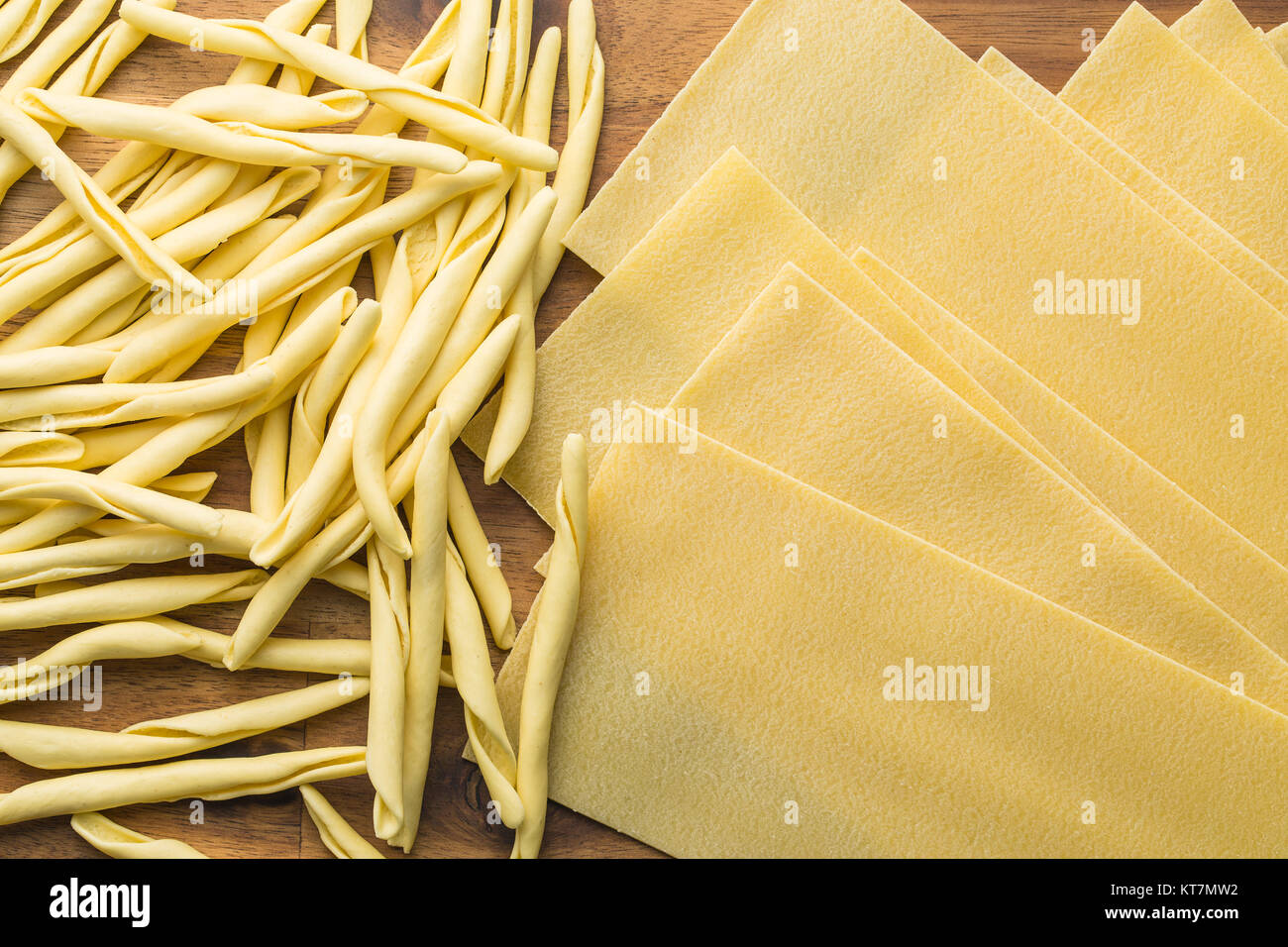 Italian pasta and lasagne sheets Stock Photo - Alamy