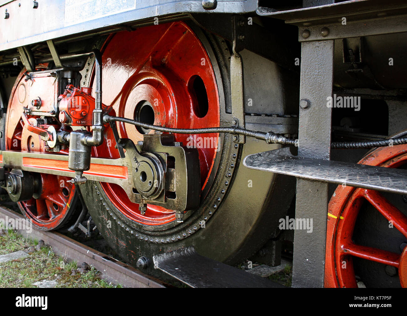 wheels of an old steam engine Stock Photo - Alamy