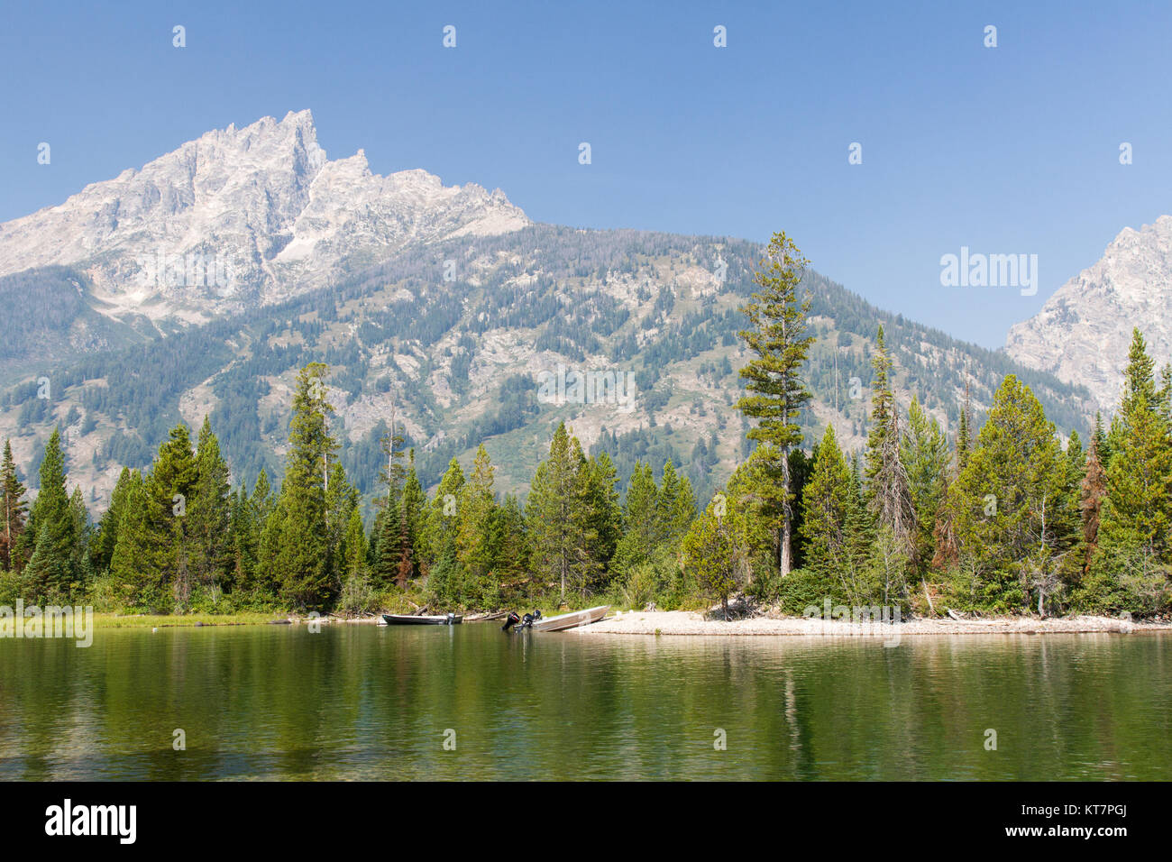 Blick auf den Jenny Lake im Grand Teton Nationalpark. View of the Jenny ...