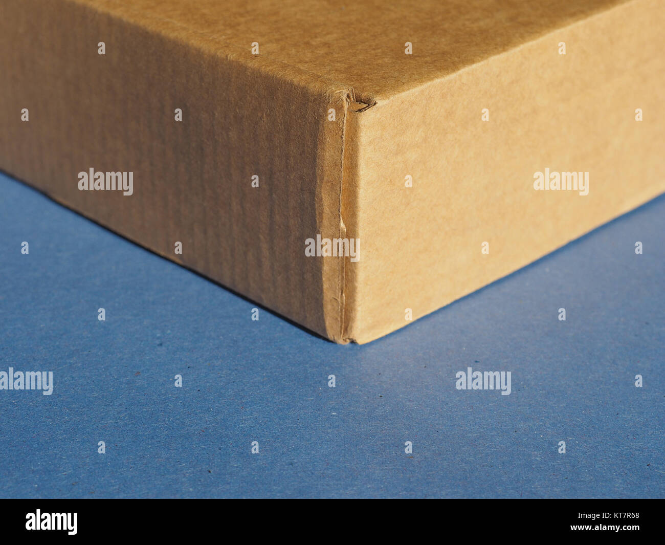 box packet parcel Stock Photo - Alamy
